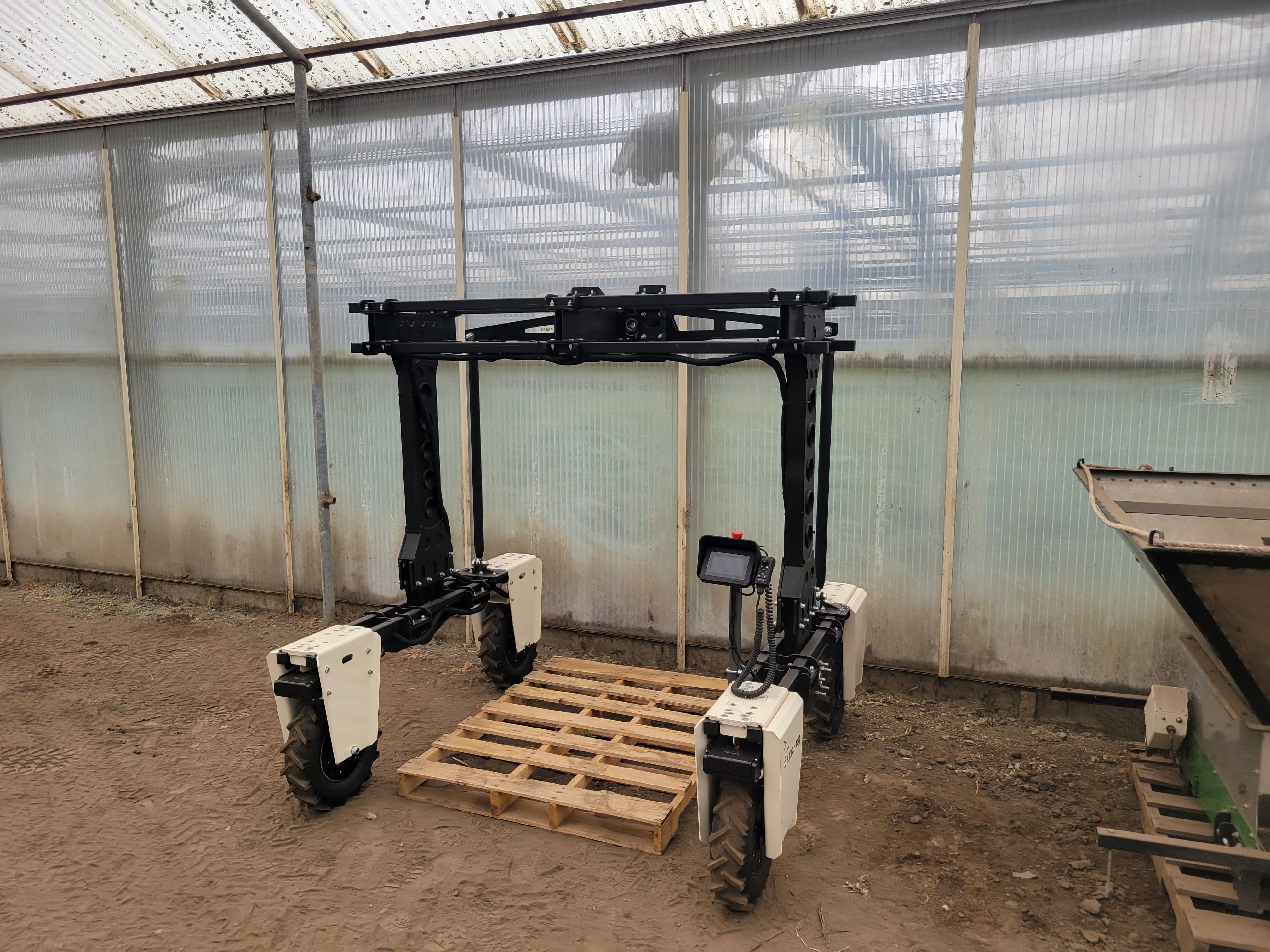 OTR Over the Row Kit with suspension – farm-ng