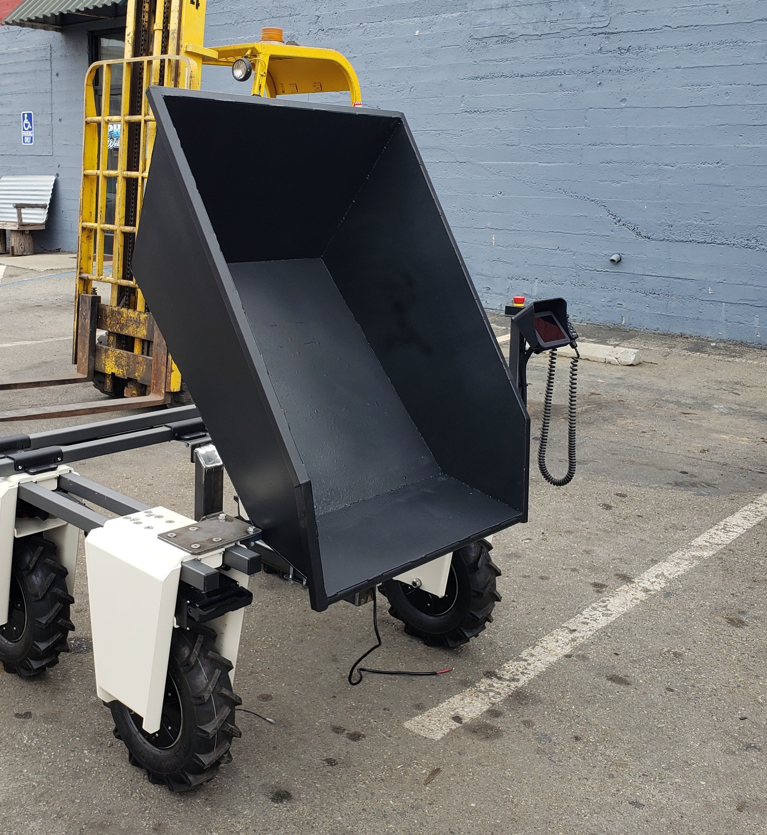 Cargo Dump box Assembly – farm-ng